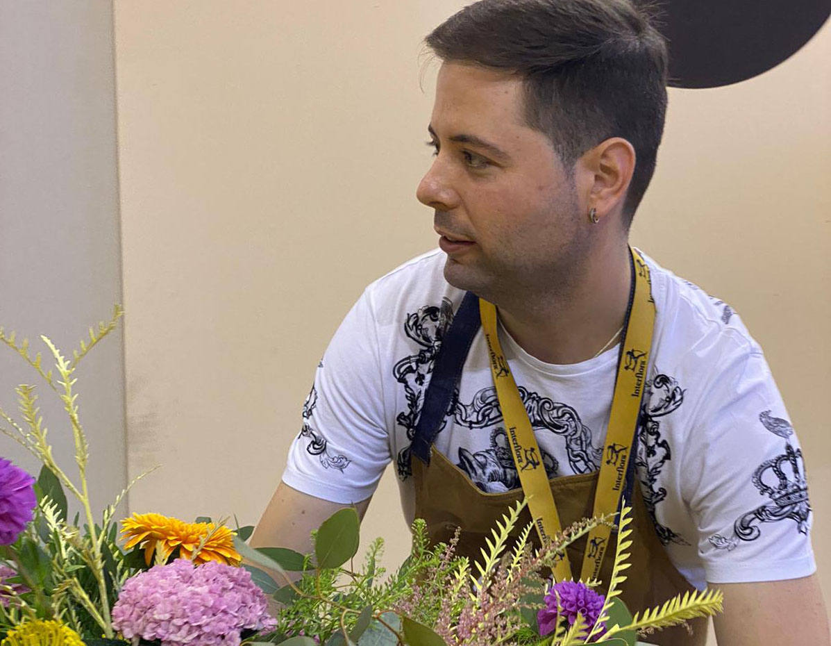 Samuel Flores sexto entre los mejores artesanos floristas de España ...