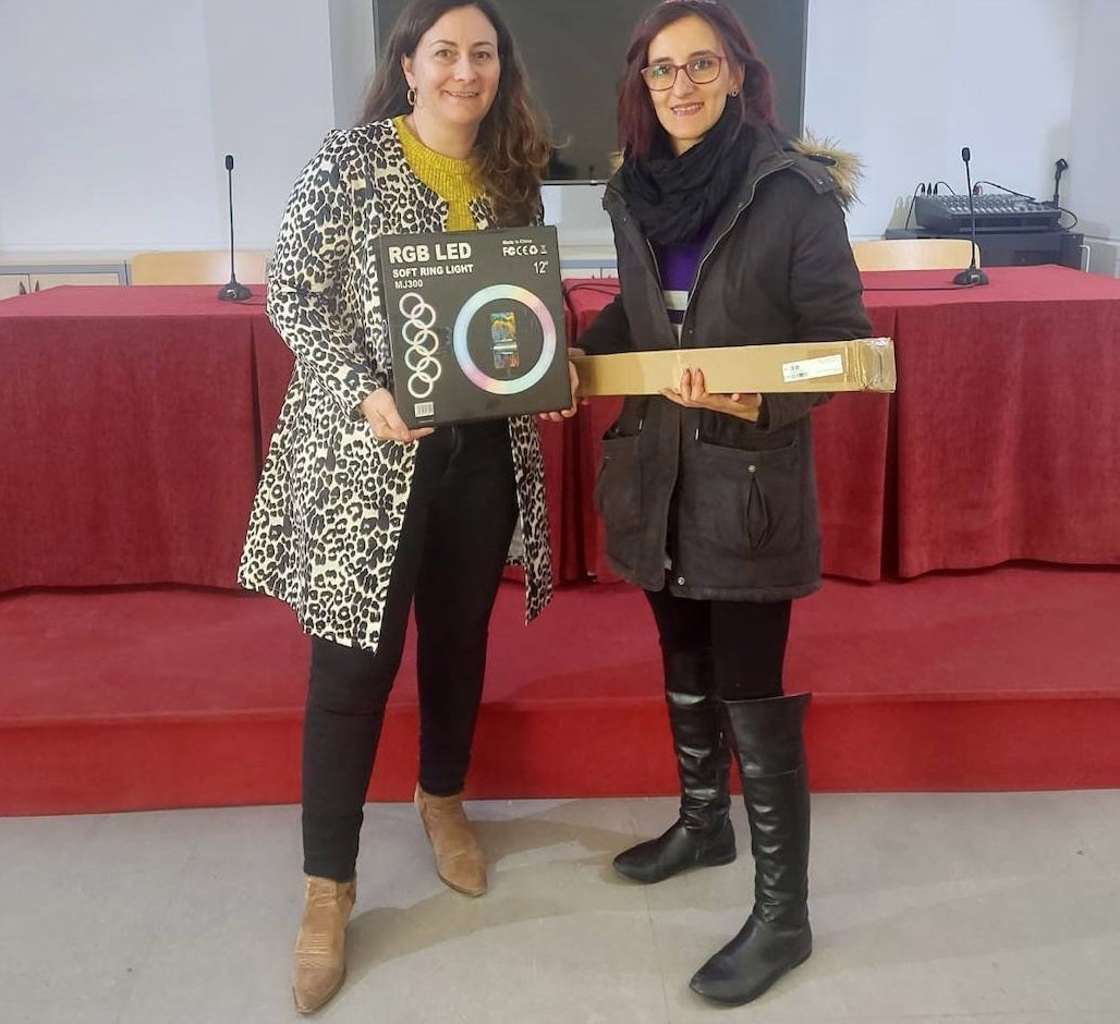 Ana María Miguel y María Porras, primer y segundo premio del concurso ...