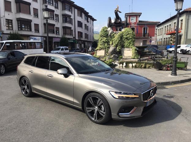 Versátil, ágil y espacioso el Volvo V60, con dos motores diésel y un ...