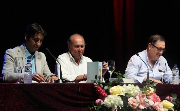 El poeta Plácido Ramírez realiza hoy en Badajoz un recorrido por su ...