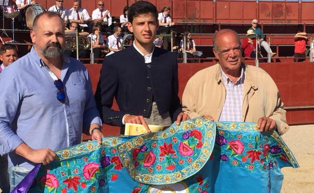 Alejandro Rivero triunfa en Candeleda y Ledesma | Hoy